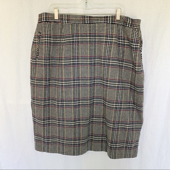 Vintage | Skirts | Vintage Maggie Mcnaughton Black Grey Pinwheel Plaid ...